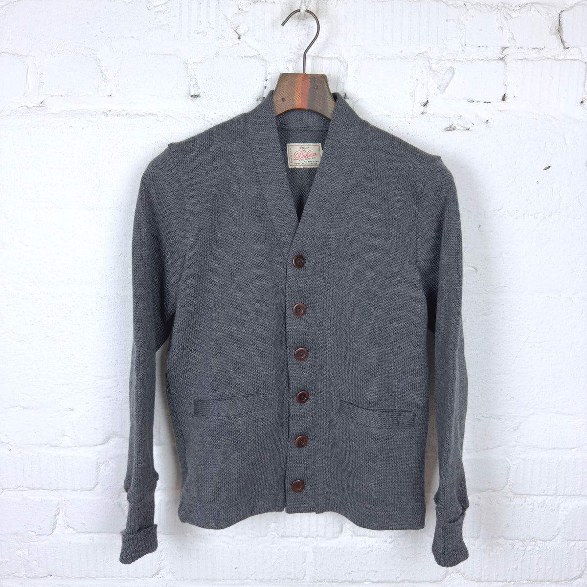 dehen 1920 | classic cardigan - charcoal – stuf|f-official