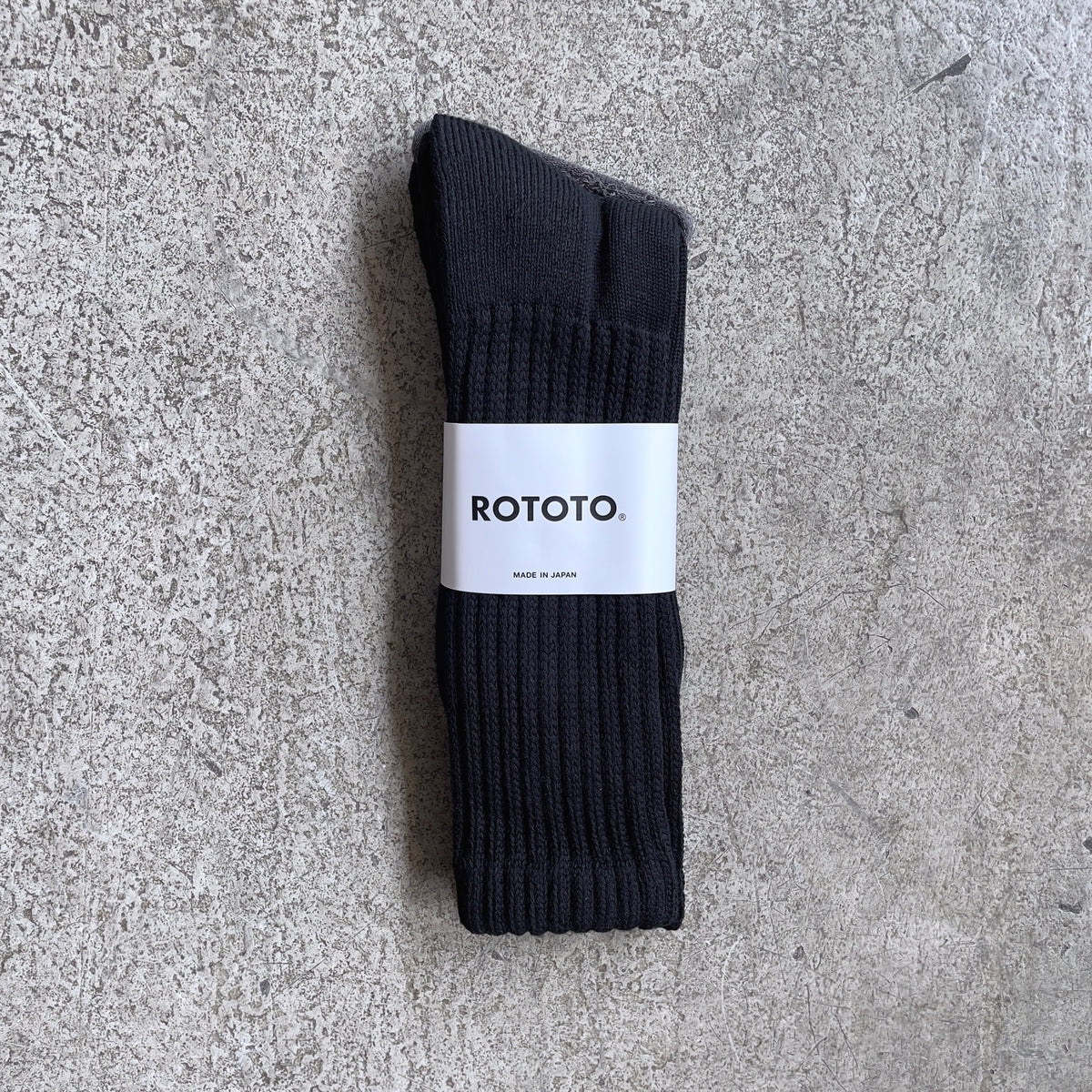 rototo | r1334 loose pile crew socks - black – stuf|f-official