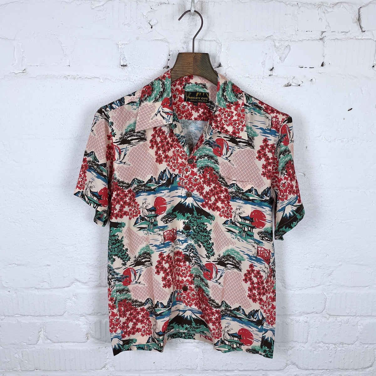 the land of the fujiyama pink | micky oye | made in germany – stuf|f ...